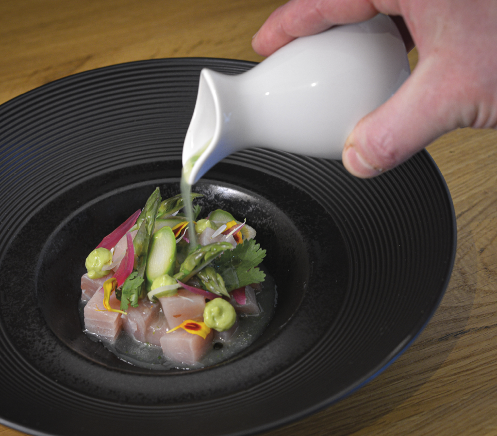 Ceviche de liche de Méditerranée, avocat et leche de tigre - Gard aux Chefs